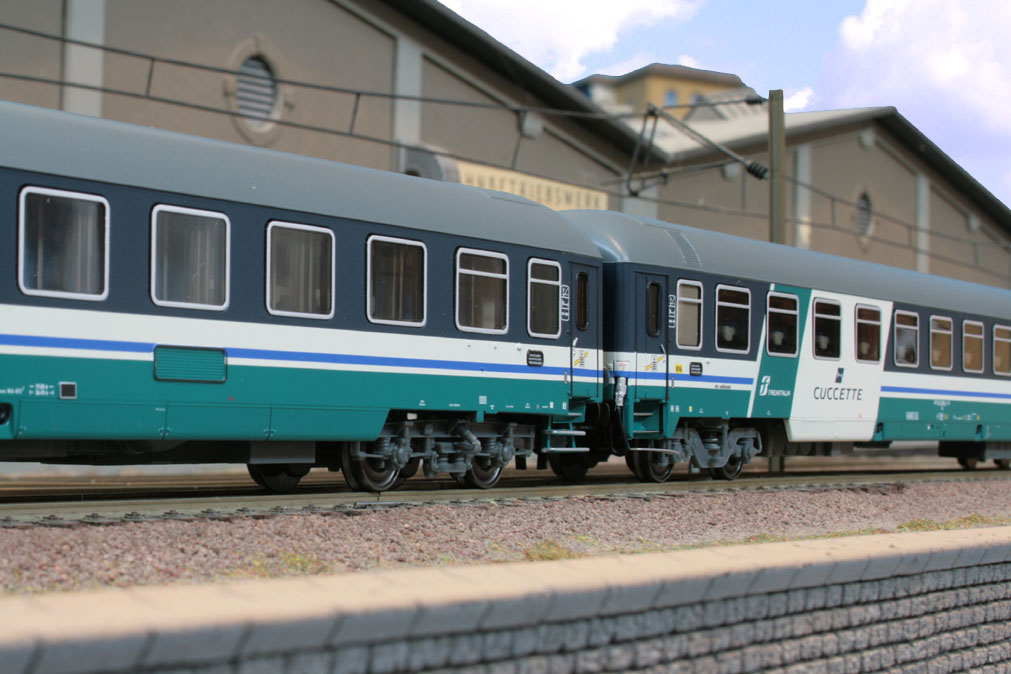 Reisezugwagen im Modell und Vorbild