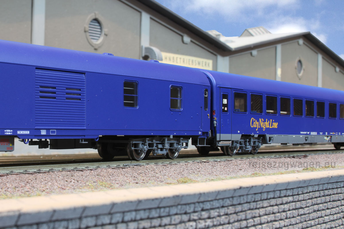 Reisezugwagen im Modell und Vorbild