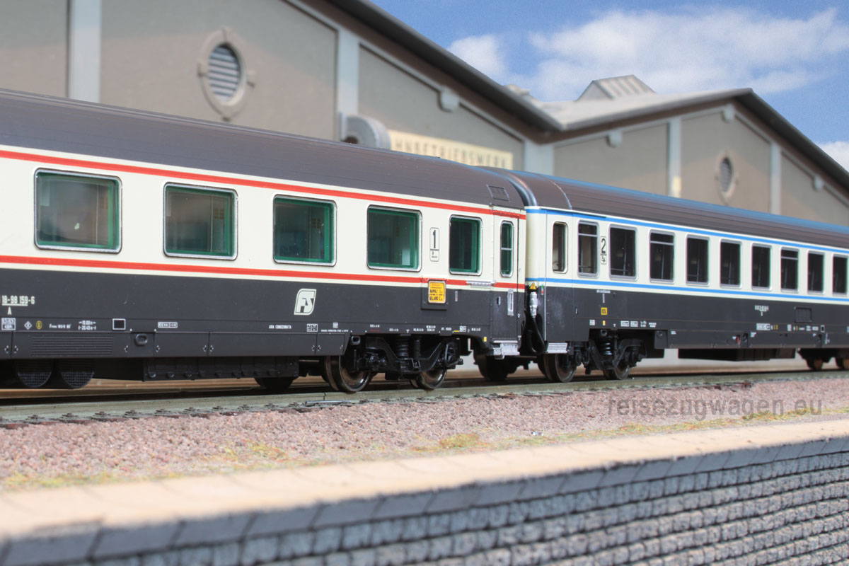 Reisezugwagen im Modell und Vorbild