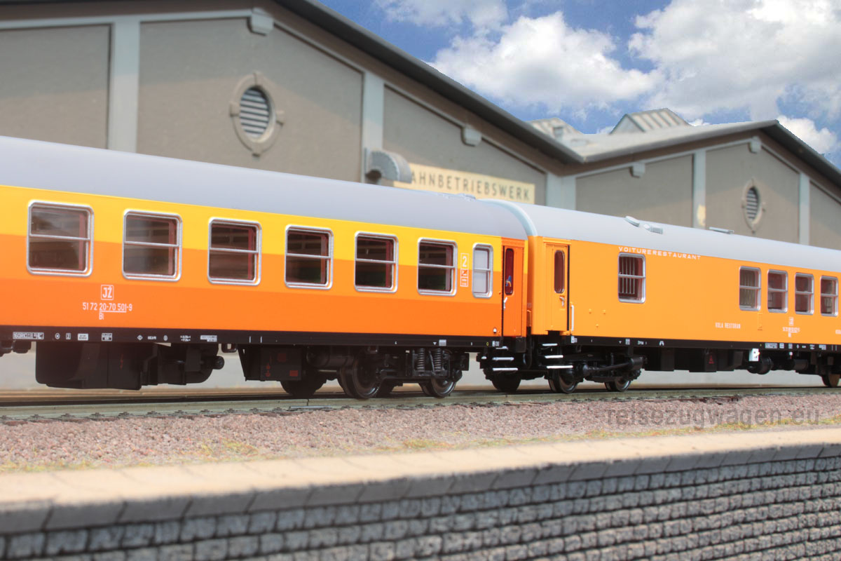 Archive ACME International