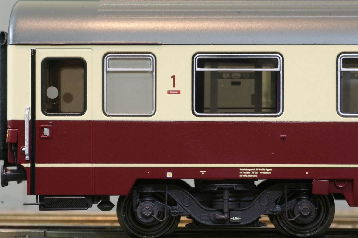 LS 46174 Avmz 207 (Typ Eurofima) der DB Ep IVa