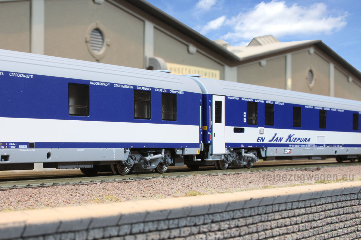 Reisezugwagen im Modell und Vorbild