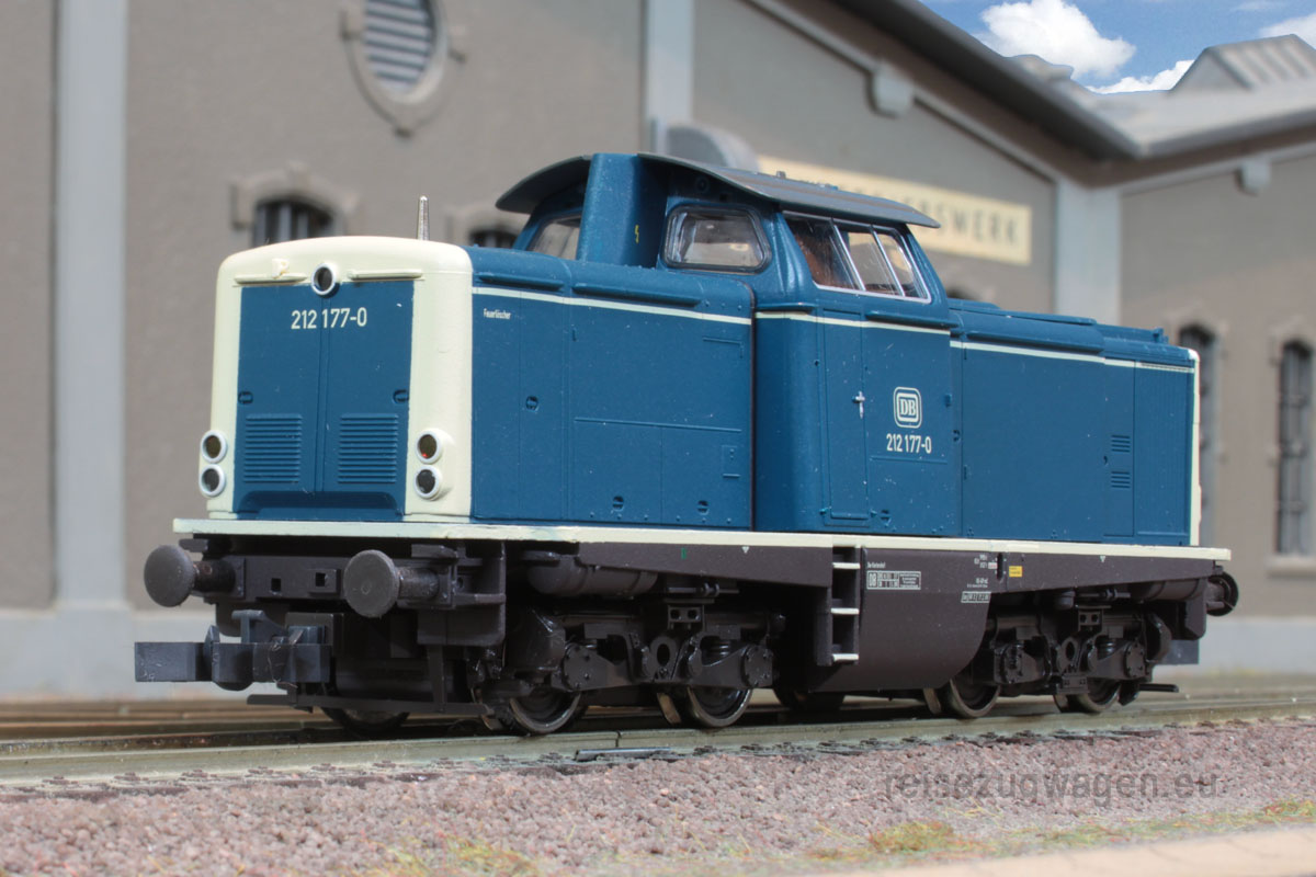 Roco 164387/63982 Set BR 212 mit Wendezug Ep IV